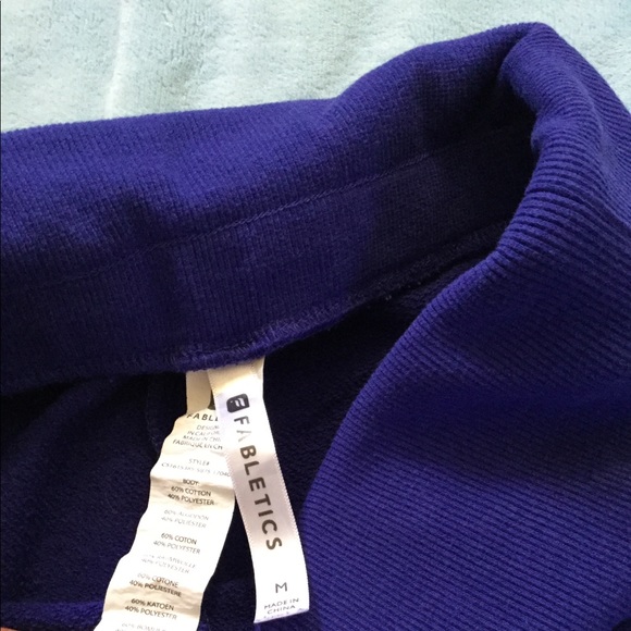 Fabletics | Pants & Jumpsuits | Fabletics Sweat Capris Size Medium Euc ...